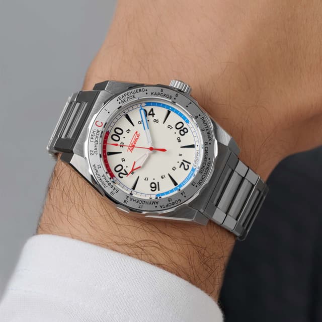 Polar | Buy tool watches – Official online store of the Raketa Watch Factory